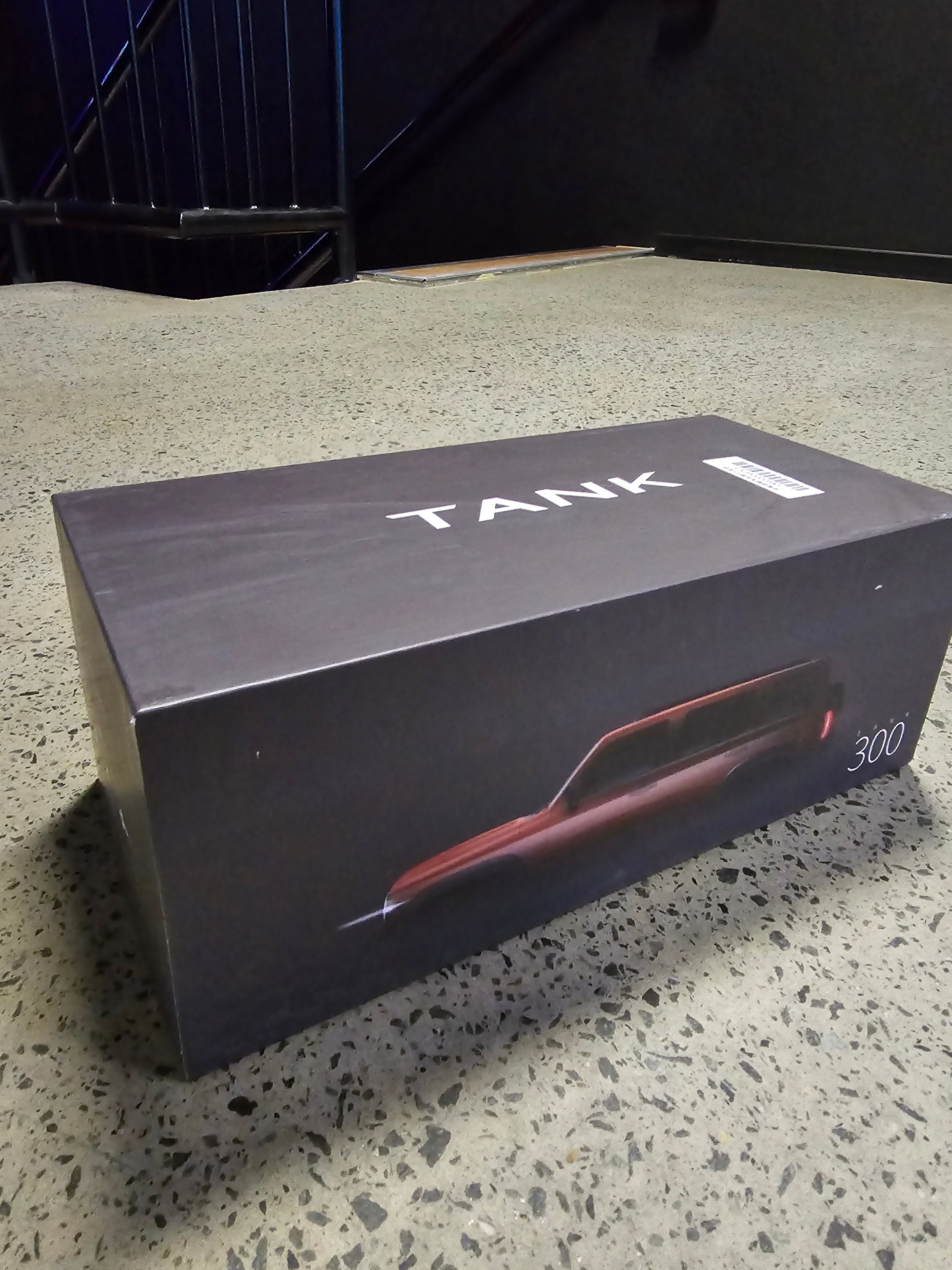 OFFICIAL TANK 300 REMOTE CONTROL CAR – Savage Tech Australia