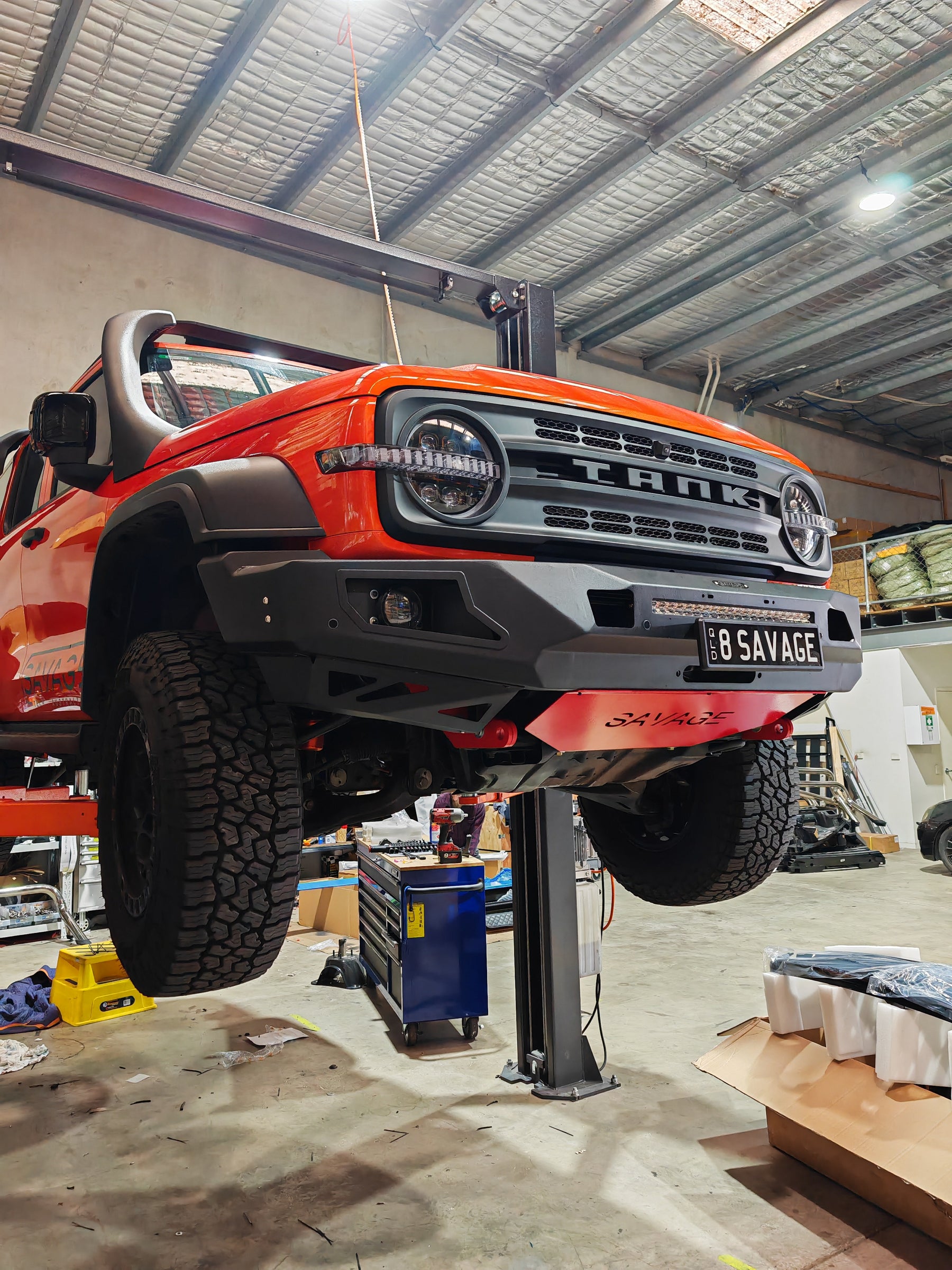 TANK 300 ARMOUR (HOOPLESS) BULLBAR – Savage Tech Australia