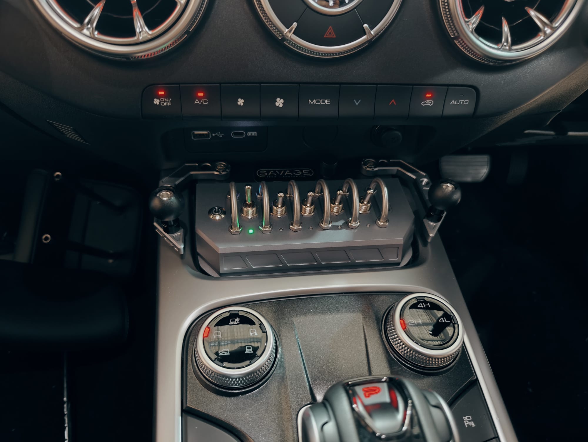 TANK 300 5CH WIRELESS SWITCH PANEL AVIATION STYLE – Savage Tech Australia