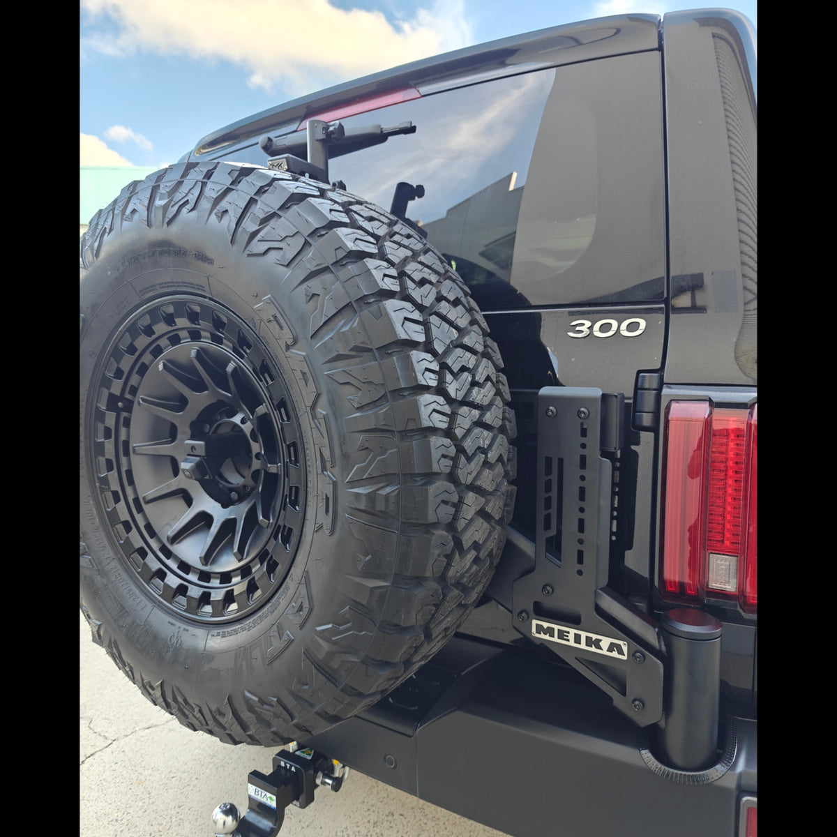 TANK 300 REAR TYRE CARRIER – Savage Tech Australia