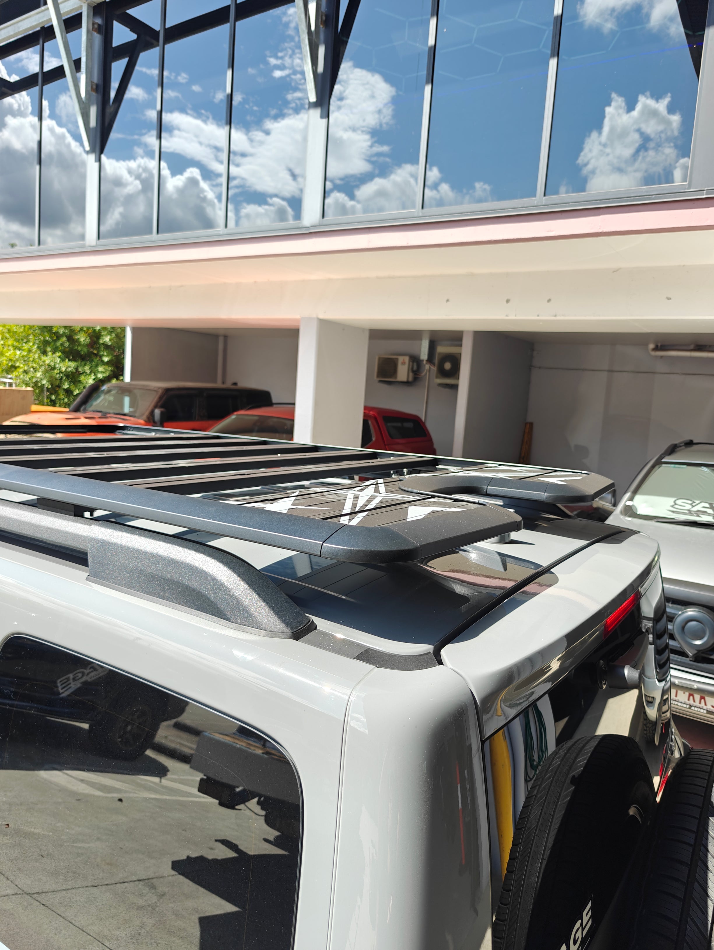 TANK 300 PLATFORM RACK (FULL LENGTH WITH REMOVABLE SUNROOF RAIL ...