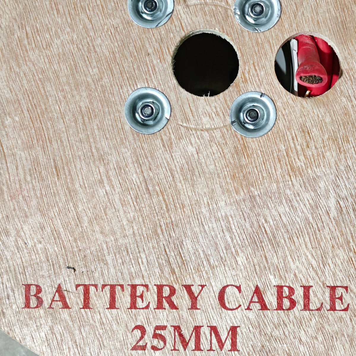 BATTERY CABLE RED 25MM PER M – Savage Tech Australia
