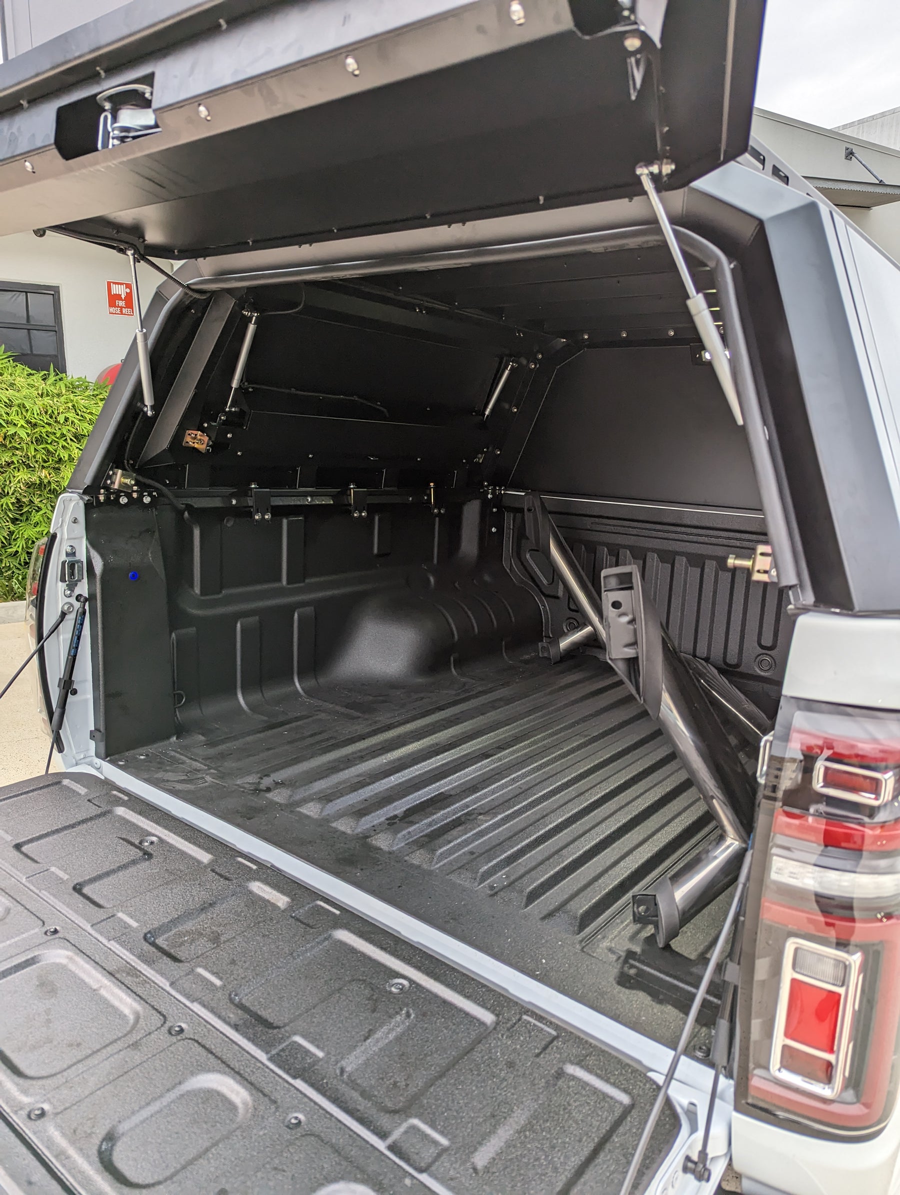 GWM CANNON FLAT PACK ALLOY/ ALUMINIUM CANOPY WITH CENTRAL LOCKING ...